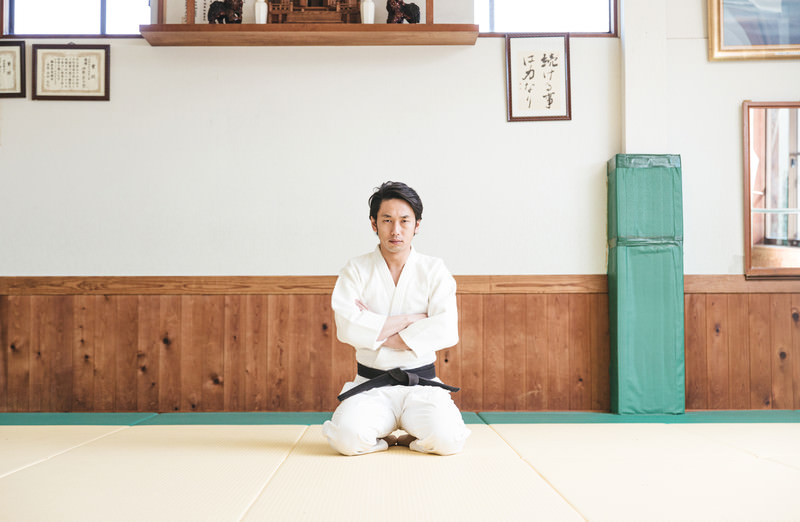 Japanese Culture: The Origins and Significance of Seiza - JAPANESE TRIVIA